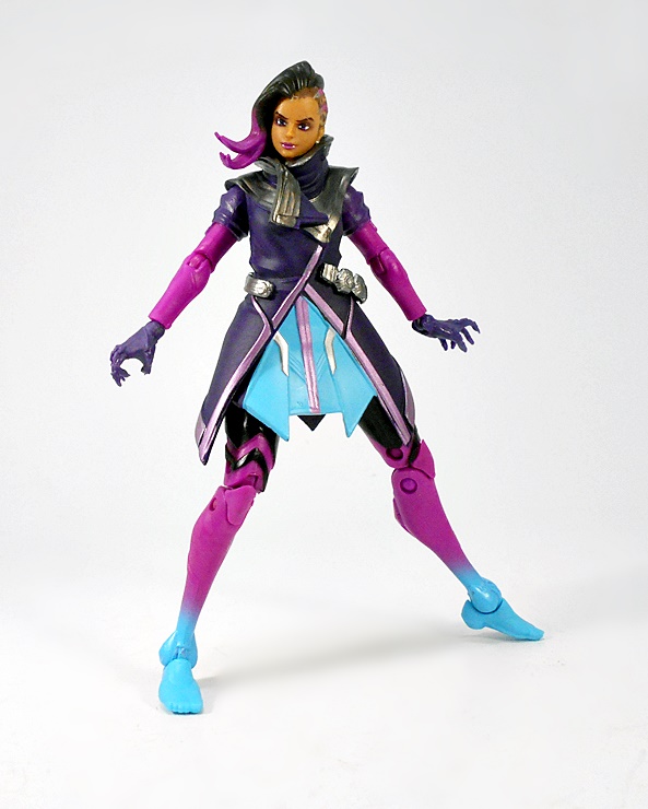 Overwatch Ultimates: Sombra by Hasbro | FigureFan Zero